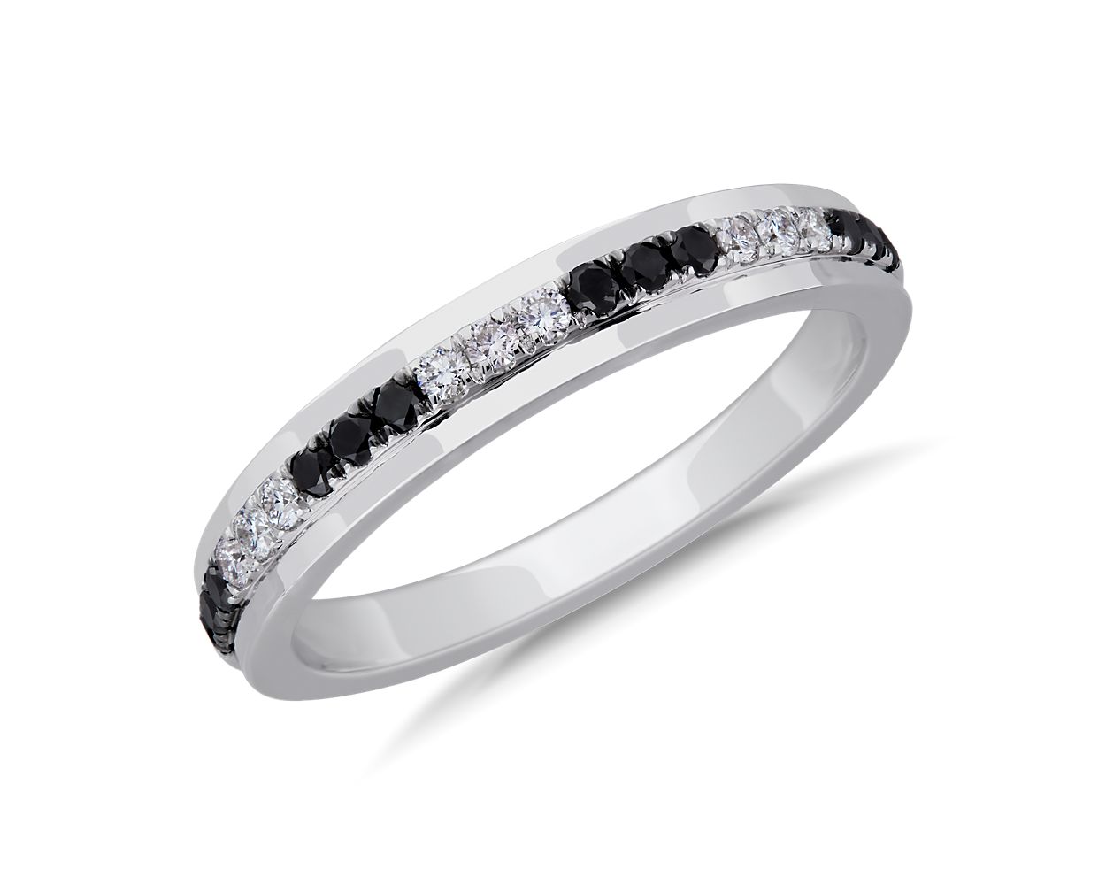 Men's Black & White Diamond Wedding Ring in Platinum (3/8 ct. tw.)