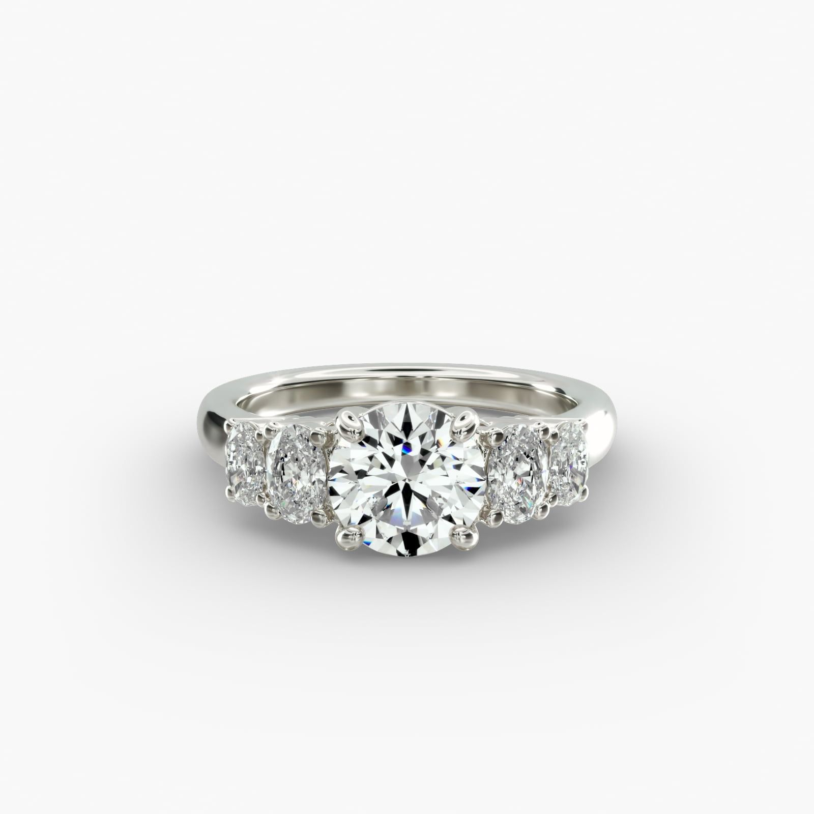 Graduated Oval Diamond Engagement Ring in Platinum (7/8 ct. tw.)